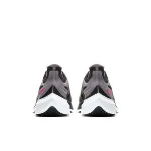 Nike Zoom Gravity Athletic Sneakers - Grey/pink