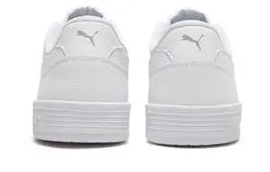 PUMA Caracal Sneakers - White/silver
