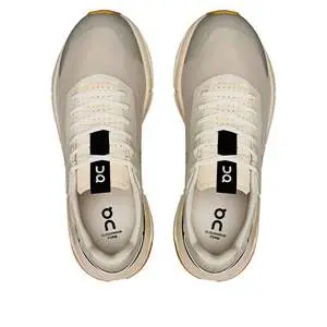 On Cloudnova Form 2 Sneakers - Truffle/dew