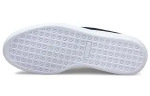 PUMA Basket Classic 21 Sneakers - White/blue