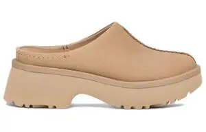 UGG New Heights Clog - Sand