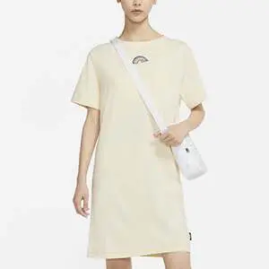 Nike As W Sportswear Dress Tee