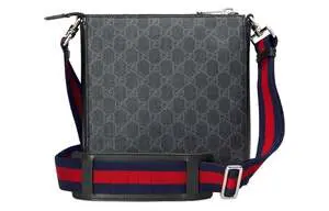 Gucci Gg Supreme Small Messenger Bag - Black