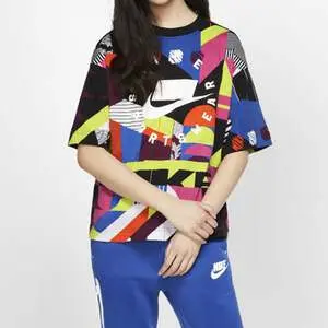 Nike Loose Fit Short Sleeve T-shirt