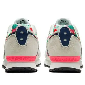 Nike N7 Venture Runner Sneakers - Greygreenred