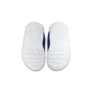 Nike Max Oketo Sneakers