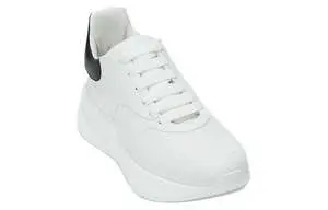 Alexander McQueen Oversized Runner Sneakers - White/black