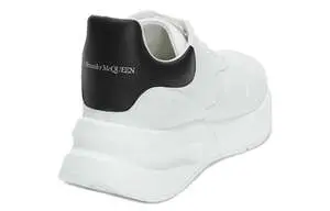 Alexander McQueen Oversized Runner Sneakers - White/black