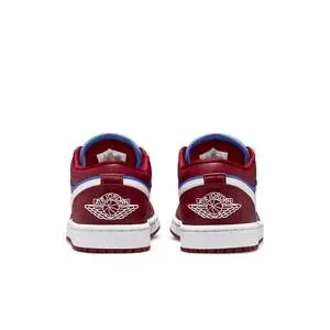 JORDAN 1 Low Sneakers
