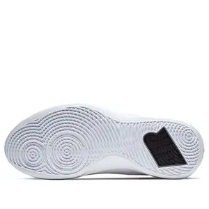 Nike Versitile 3 Mid Top Basketball Sneakers - Black