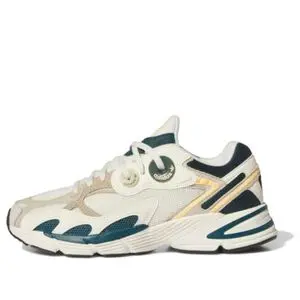 Adidas Originals Astir Sneakers - Beige/green