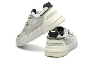 FILA Salto Retro Low Top Sneakers