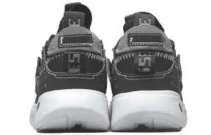 LI-NING Essence Ace Sneakers