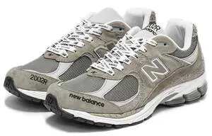 NEW BALANCE Invincible X N.hoolywood X 2002r Sneakers