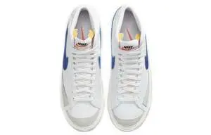 Nike Blazer Mid '77 High Top Sneakers - Blue/white