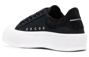 Alexander McQueen Deck Skate Plimsoll Lace Up - Black/white