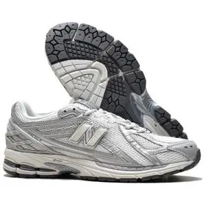 NEW BALANCE 1906r Sneakers - Grey/white