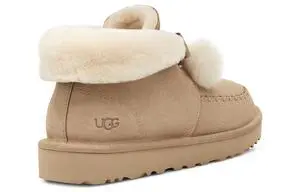 UGG Classic Short Boots
