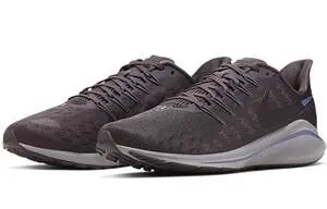 Nike Zoom Vomero Athletic Sneakers - Grey