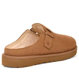 UGG Campout Slipper - Chestnut
