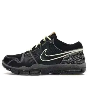 Nike Trainer 1 P.e. "lights Out" Sneakers - Black/white