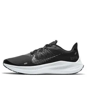 Nike Zoom Winflo 7 Shield Low Top Sneakers