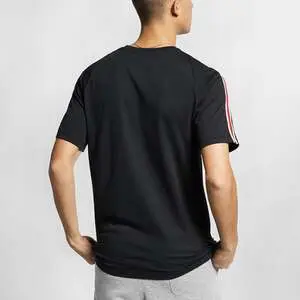 Nike Short Sleeve Crewneck T-shirt