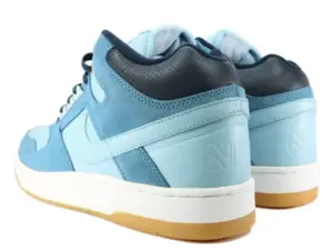 Nike Delta Force 3/4 Sb Supreme Sneakers