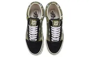 VANS X Undefeated Old Skool U-man Sneakers