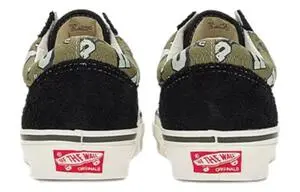 VANS X Undefeated Old Skool U-man Sneakers