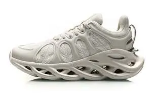 LI-NING Arc Ace X New York Fashion Week 2019 Sneakers - White/beige