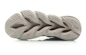 LI-NING Arc Ace X New York Fashion Week 2019 Sneakers - White/beige