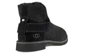 UGG Mckay Boot Chelsea