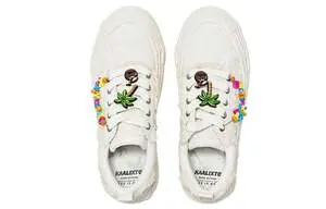 KAALIXTO Skateboarding Canvas Low Top Sneakers