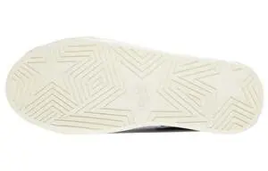 KAALIXTO Skateboarding Canvas Low Top Sneakers