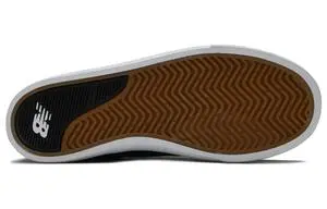NEW BALANCE Numeric 22 Skate Shoes - Black/white