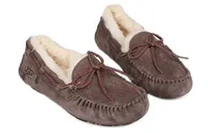 UGG Dakota Slipper - Brown