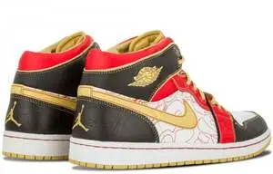 JORDAN 1 Retro High Top Sneakers