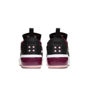 Nike Max Dia Winter Sneakers