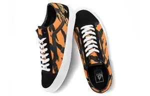 VANS Style 36 Low-top Sneakers With Embroidered Tiger Detail - Black/orange