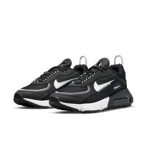 Nike Max 2090 Sneakers