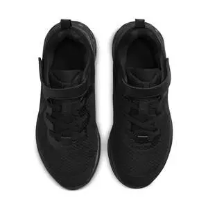 Nike Revolution 6 Sneakers
