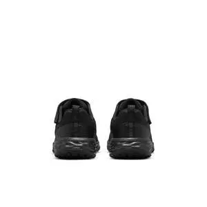 Nike Revolution 6 Sneakers