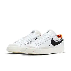Nike Blazer Low '77 Vintage 'make It Count' Sneakers - White/black