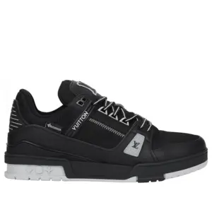 LOUIS VUITTON Trainer Sneakers - Black