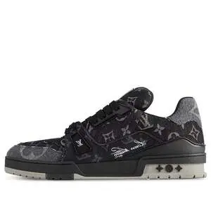LOUIS VUITTON Trainer Sneakers