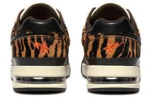 A BATHING APE Road Sta