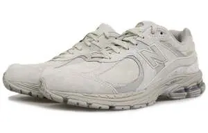 NEW BALANCE 2002r Sneakers - Grey