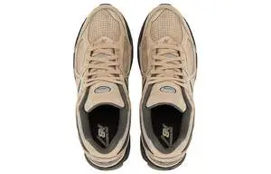 NEW BALANCE 2002r 'driftwood' Sneakers - Driftwood/black