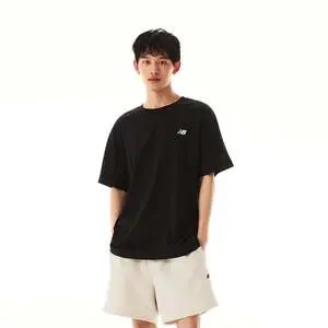 NEW BALANCE Nb Small Logo T-shirt Asia Sizing - Black